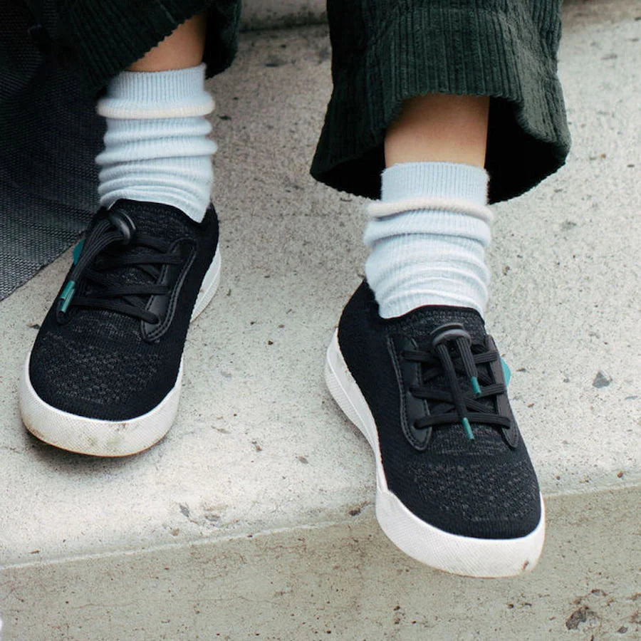 Vessi Weekend Sneaker 1.5 - Asphalt Black – Finn & Izzy